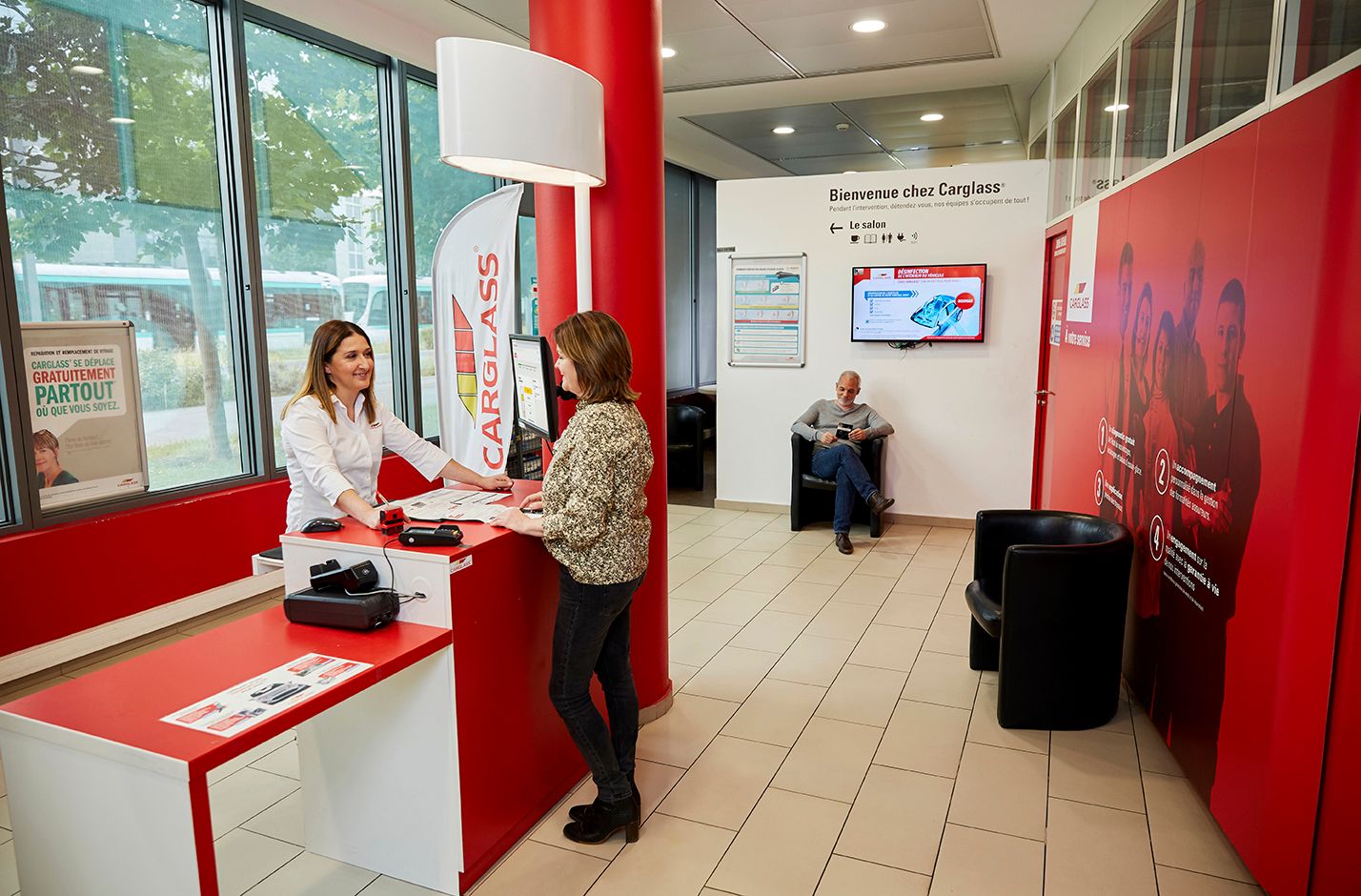 Mondial Pare Brises et Marc Ménasé se mélangent avec la Macif et ...