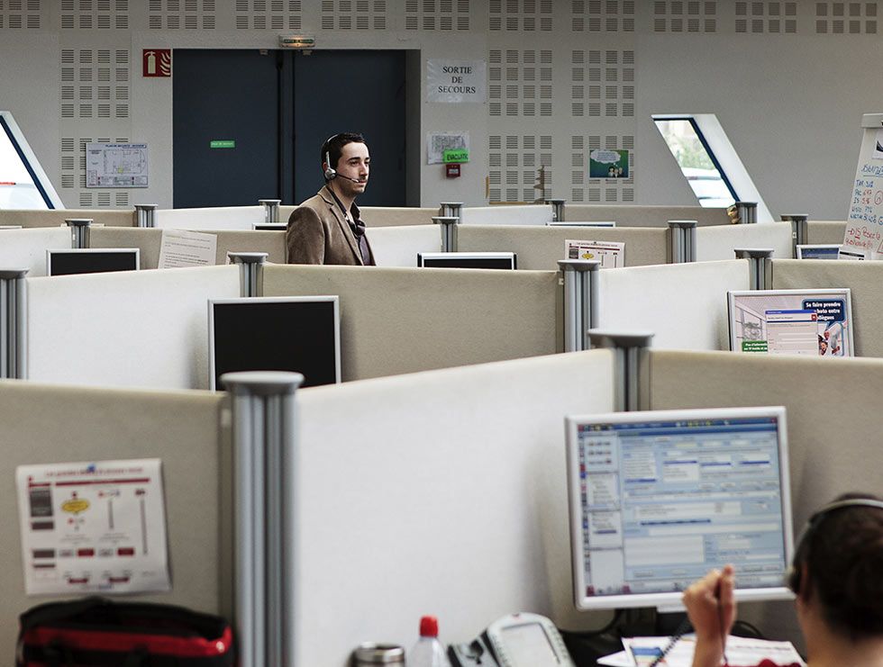 Voice Morphing. Teleperformance investit dans Sanas qui corrige les ...